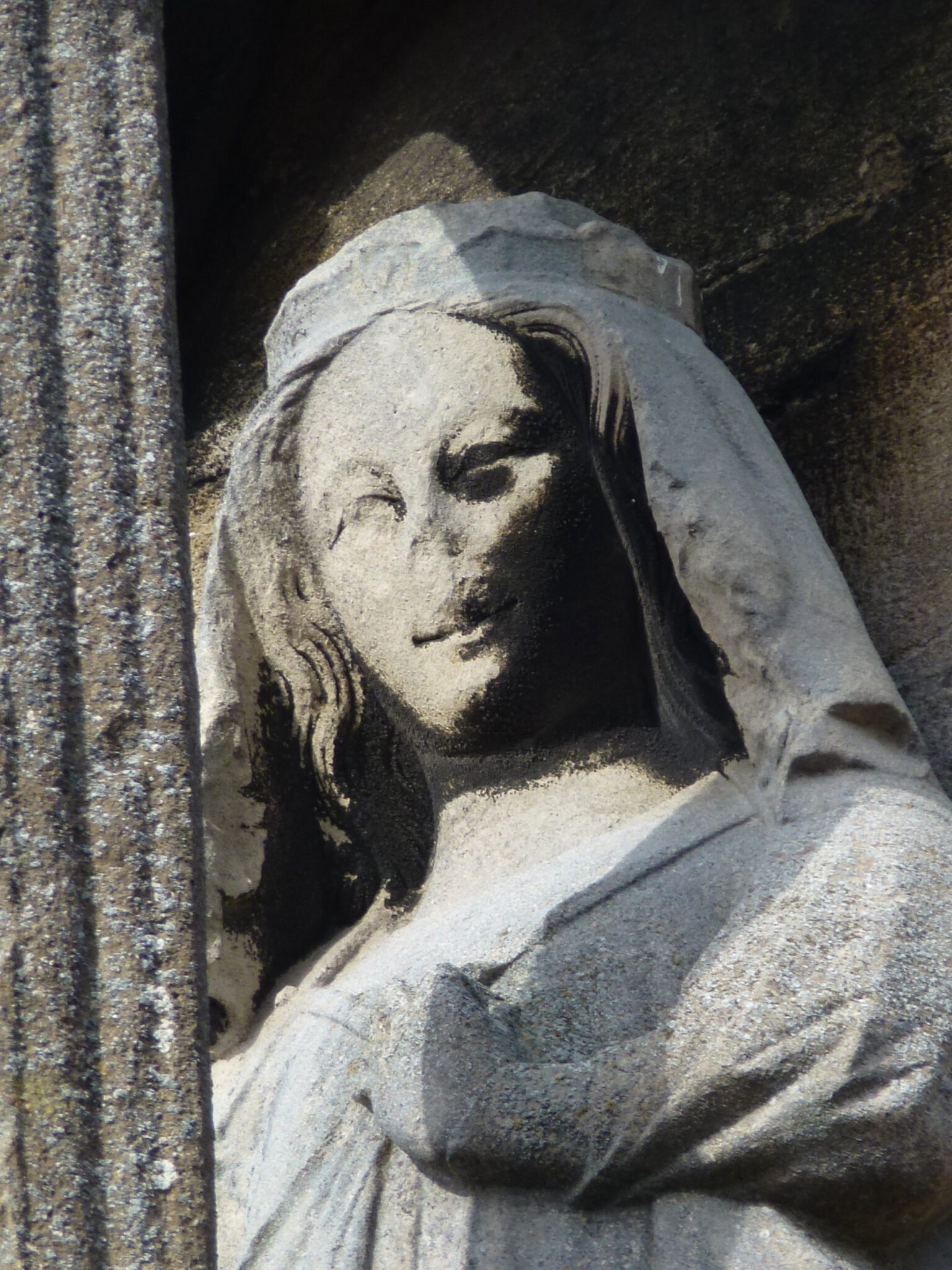 For Queen and Country: The Eleanor Crosses - Northern Earth